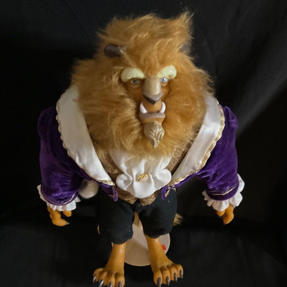 Disney | Toys | Nib Beast Of Disneys Beauty And The Beast Wearing ...